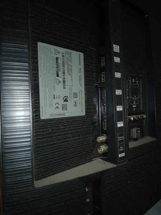 tv samsung model ue43ru1712u