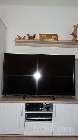 VRHUNSKI LED TV SONY KDL-60W855B