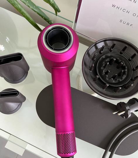 Dyson Supersonic sušilnik za lase s tremi nastavki zaščitno podlago