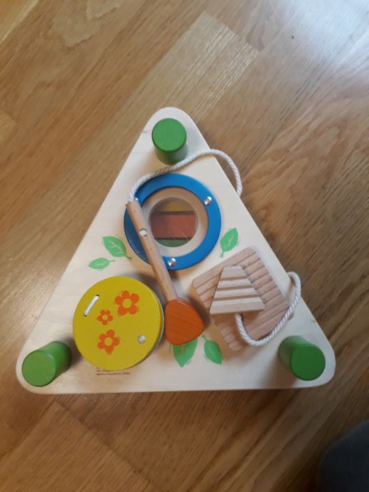 EverEarth Leseni glasbeni center