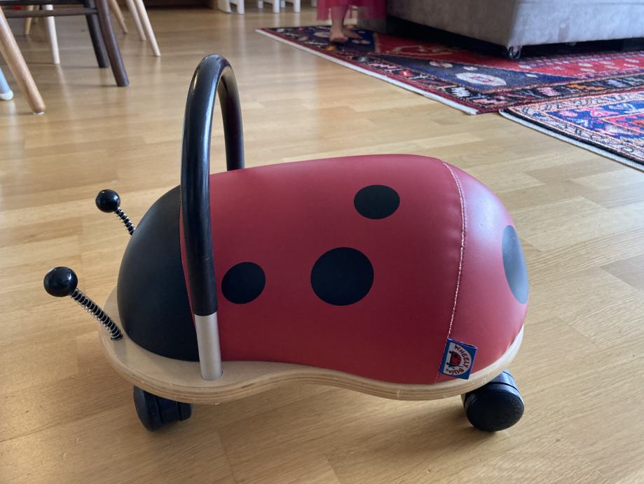 Lesena pikapolonica, poganjalček, Wheely Bug