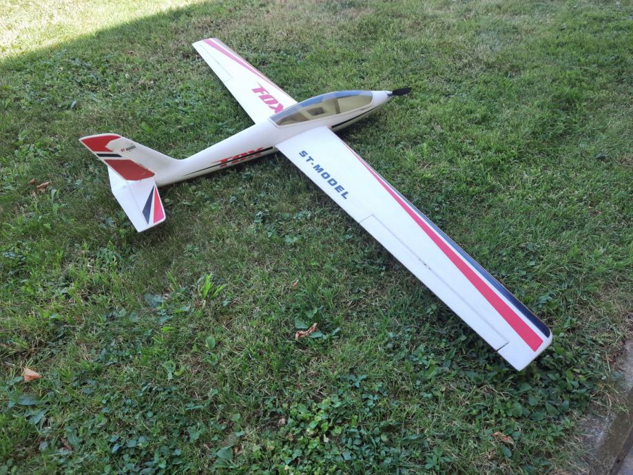 ST Model Fox 1800mm RC Letalo