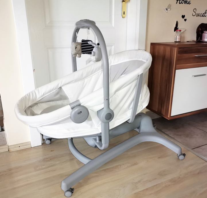 Chicco Baby Hug 4v1 Air + dodatek Chicco Vibrating Box