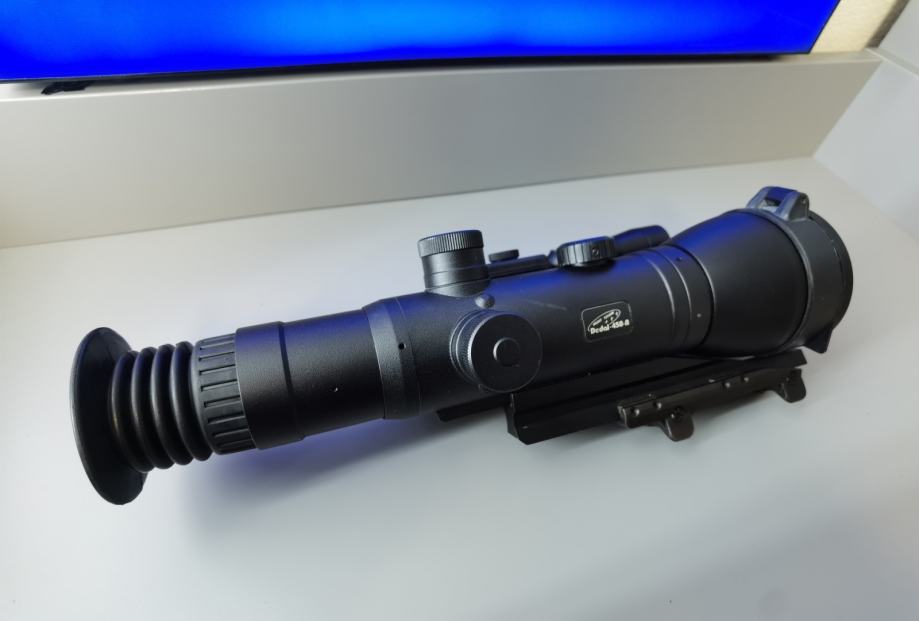 Nočni daljnogled Dedal 450A z Blaser montažo
