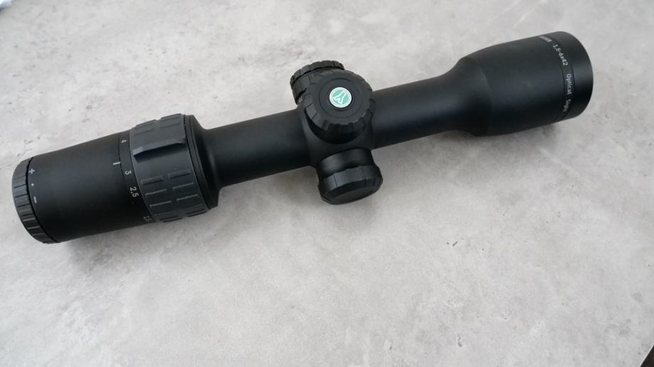 Yukon Jaeger 1.5-6x42, X01i, rabljeno