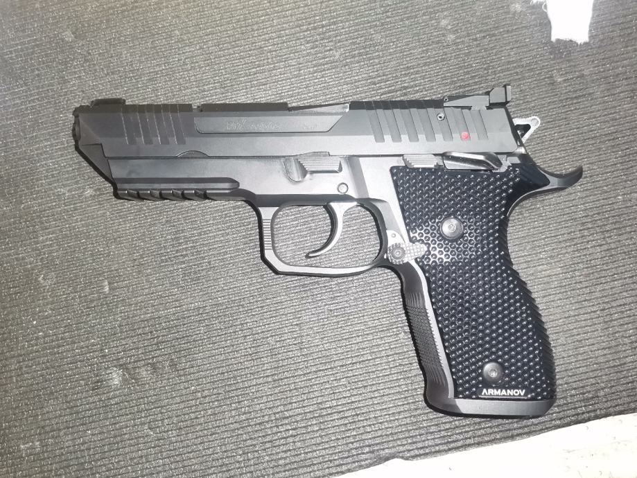 Pištola Rex Alpha 9mm