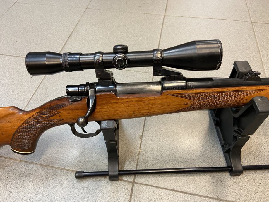 REPETIRNA PUŠKA Z RISANO CEVJO CR.ZASTAVA M70 243 WIN+ KAHLES 6X42