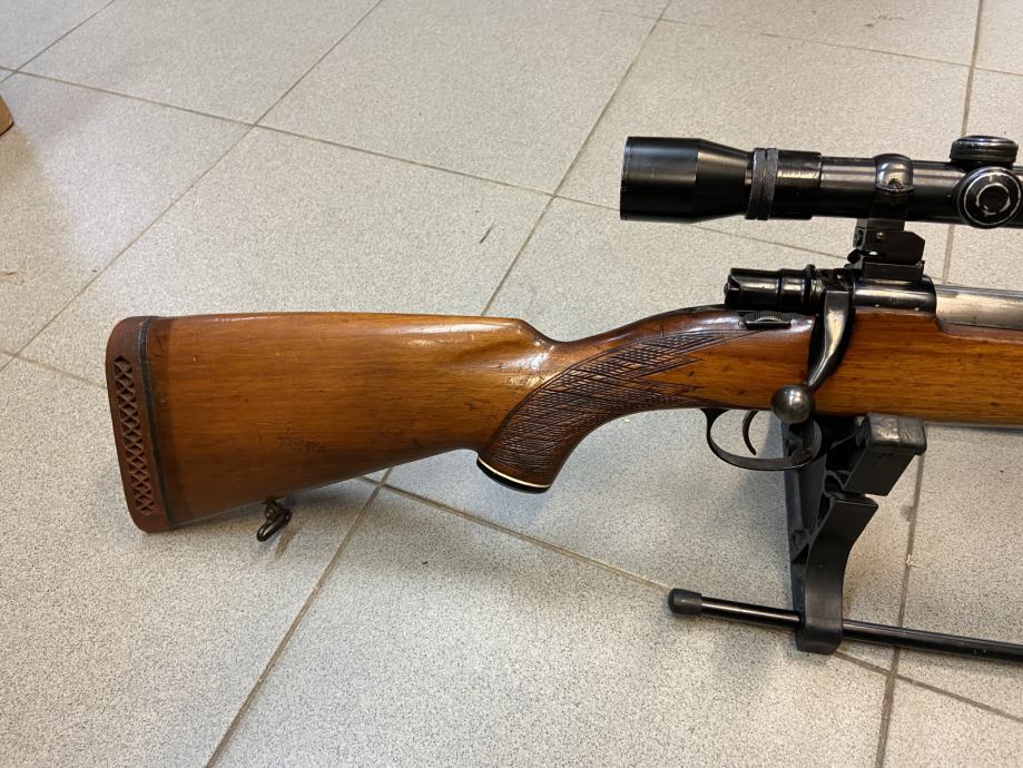REPETIRNA PUŠKA Z RISANO CEVJO CR.ZASTAVA M70 243 WIN+ KAHLES 6X42