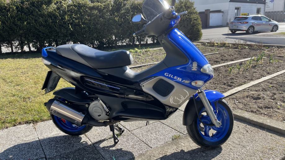 Gilera runner 180 2t v prvi barvi 180 cm3, 2003 l.