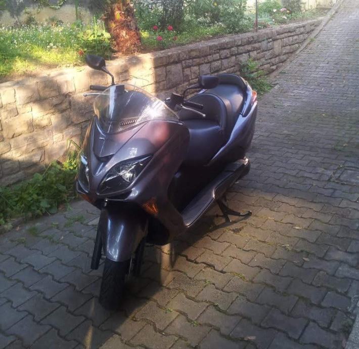 Honda Forza NSS 250 cm3, 2005 l.
