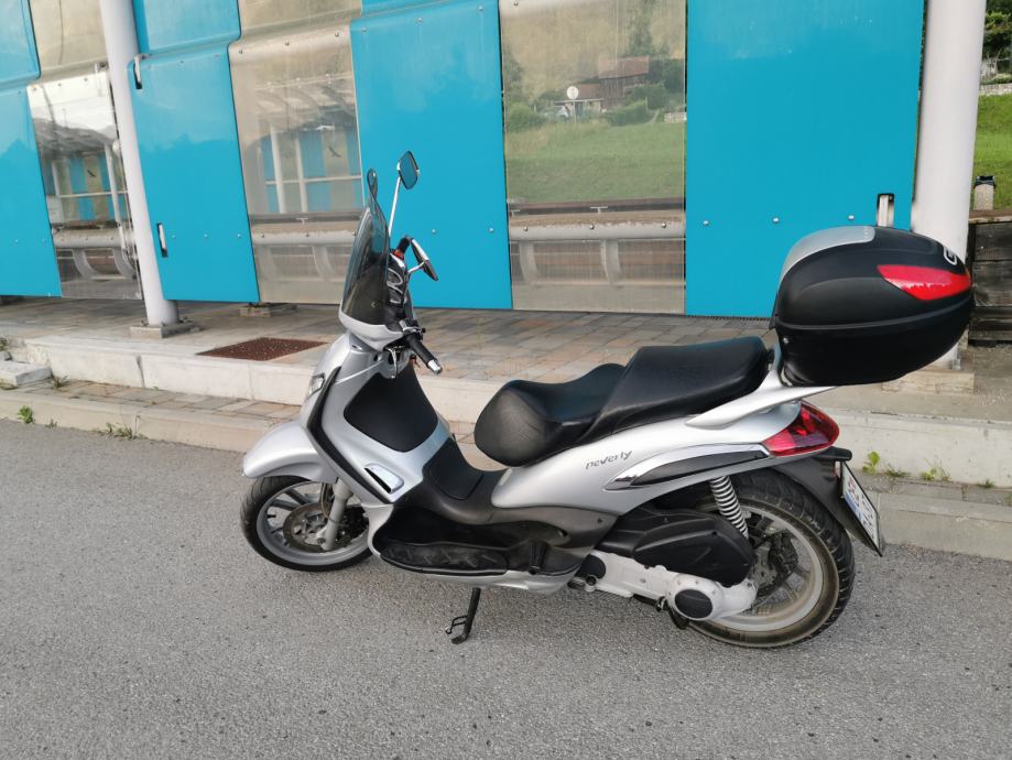 Piaggio Beverly 250 cm3, 2006 l.