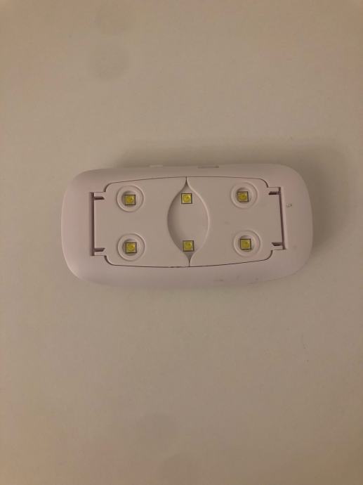 UV/LED lučka za nohte