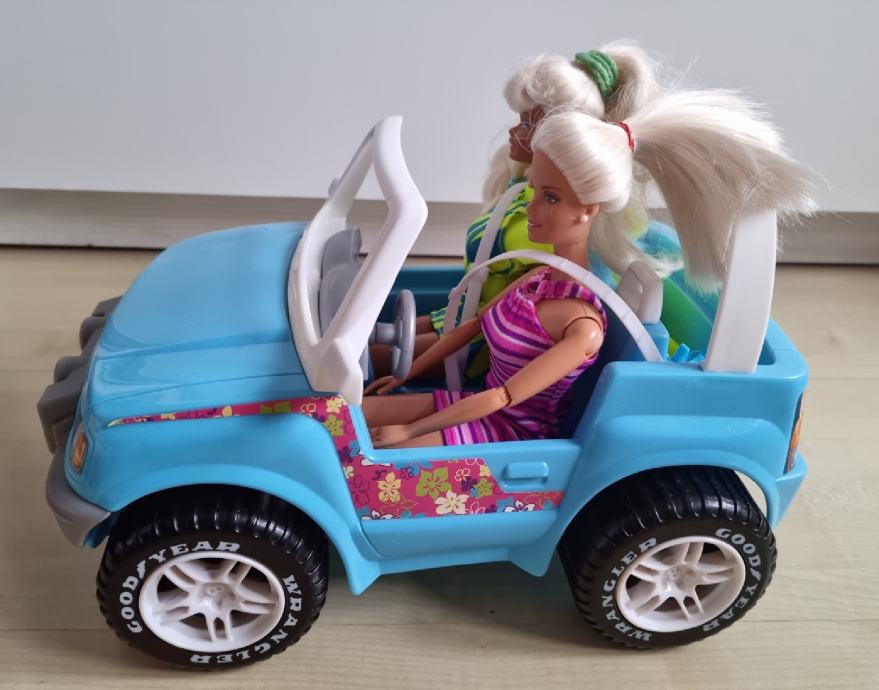 Barbie avto jeep s punčkami
