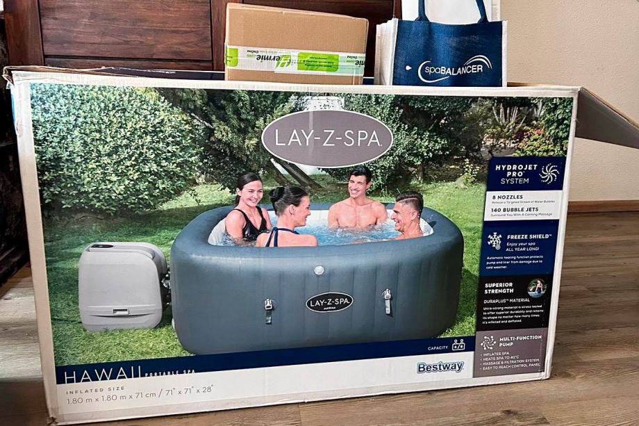 Bazen BESTWAY Lay-Z Spa Hawaii HydroJet Pro 180x180x71 cm + Filter
