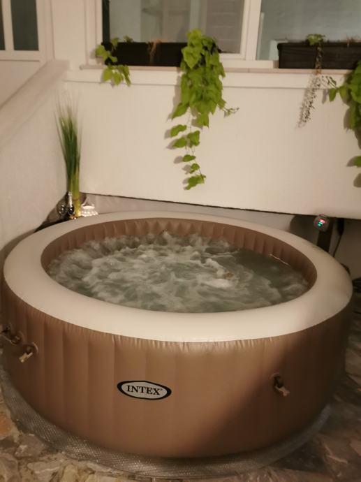 JACUZZI INTEX PURESPA BUBBLE, za 6 oseb