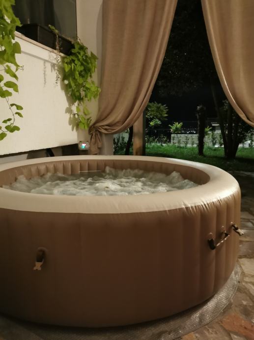 JACUZZI INTEX PURESPA BUBBLE, za 6 oseb