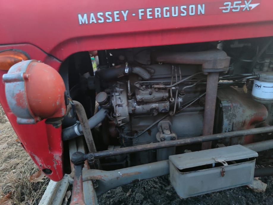 Massey ferguson 35x,v popolnoma originalnim stanju3300 EUR