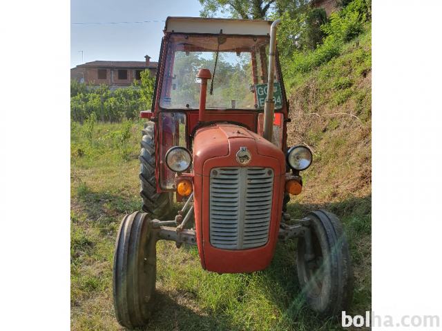 Traktor IMT 539 DeLuxe