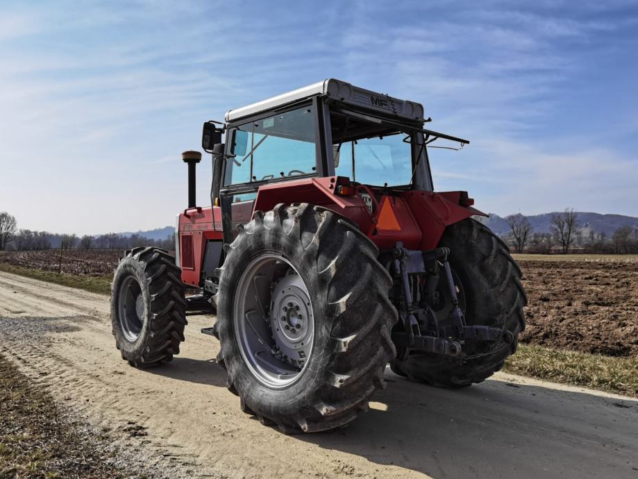 Traktor Massey Ferguson 2725, l.1987, obnovljen, 121,40 kW