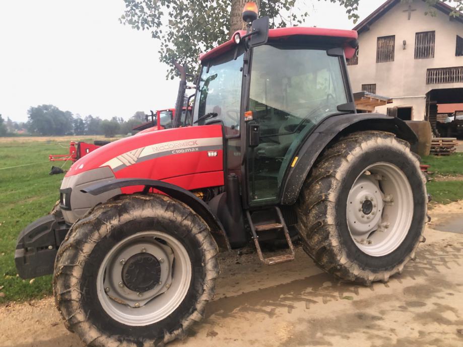 Traktor McCormick c100 max