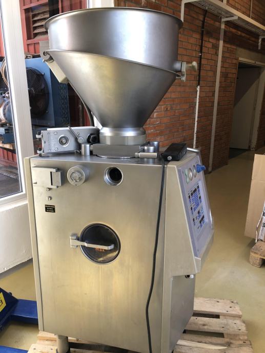 HANDTMANN VF50 VAKUUMSKA POLNILKA ZA KLOBASE IN HRENOVKE