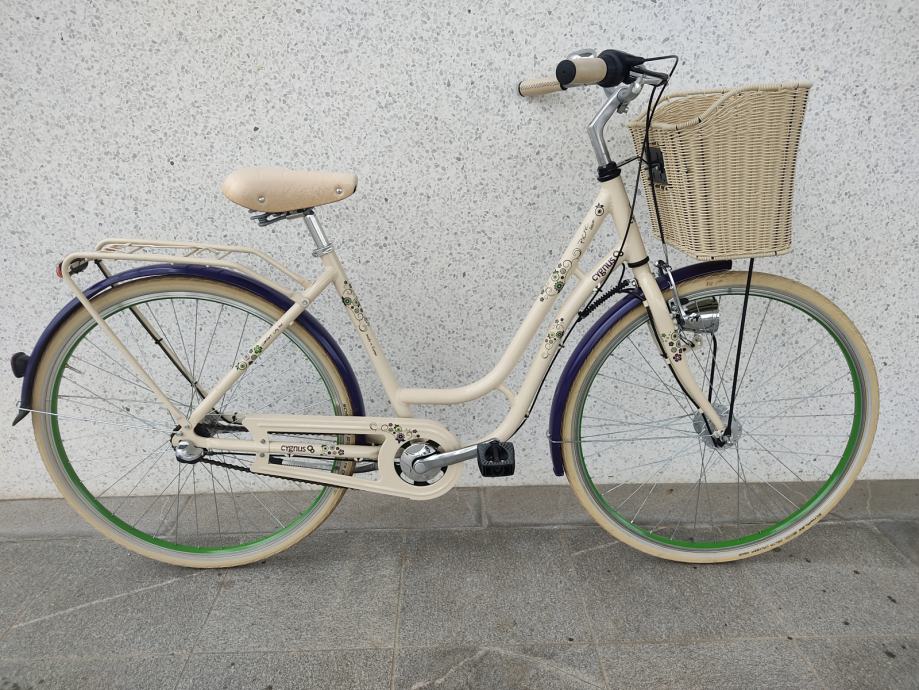 Cygnus 28, ALU, 3 prestave, kot NOVO