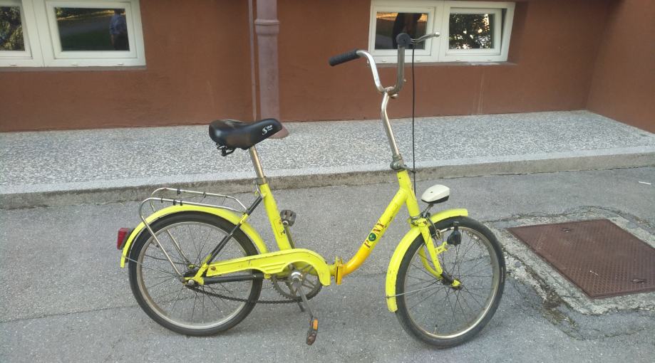 Legendarno kolo Poni, živo rumene barve
