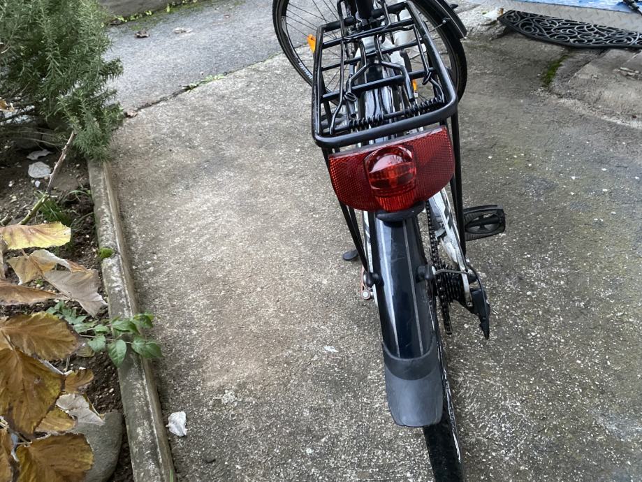 Mestno treking zensko/mosko kolo Lombardo 28” Shimano 3x8