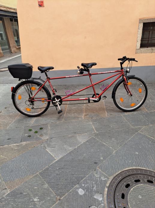 Tandem