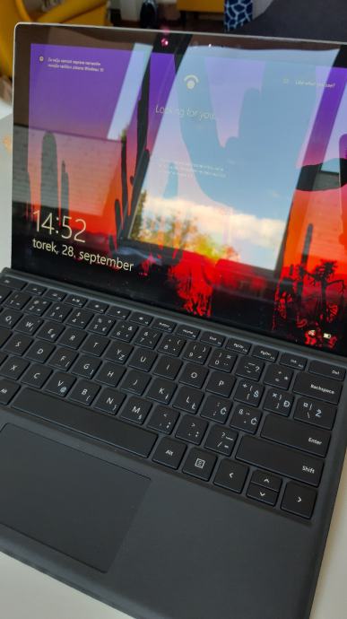 Microsoft Surface Pro 5 1796, 8GB rama, 256GB SSD
