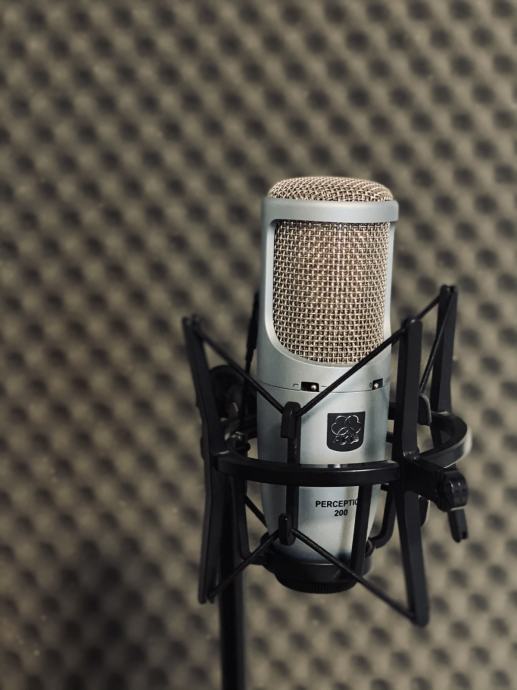 Kondenzatorski mikrofon AKG Perception 200