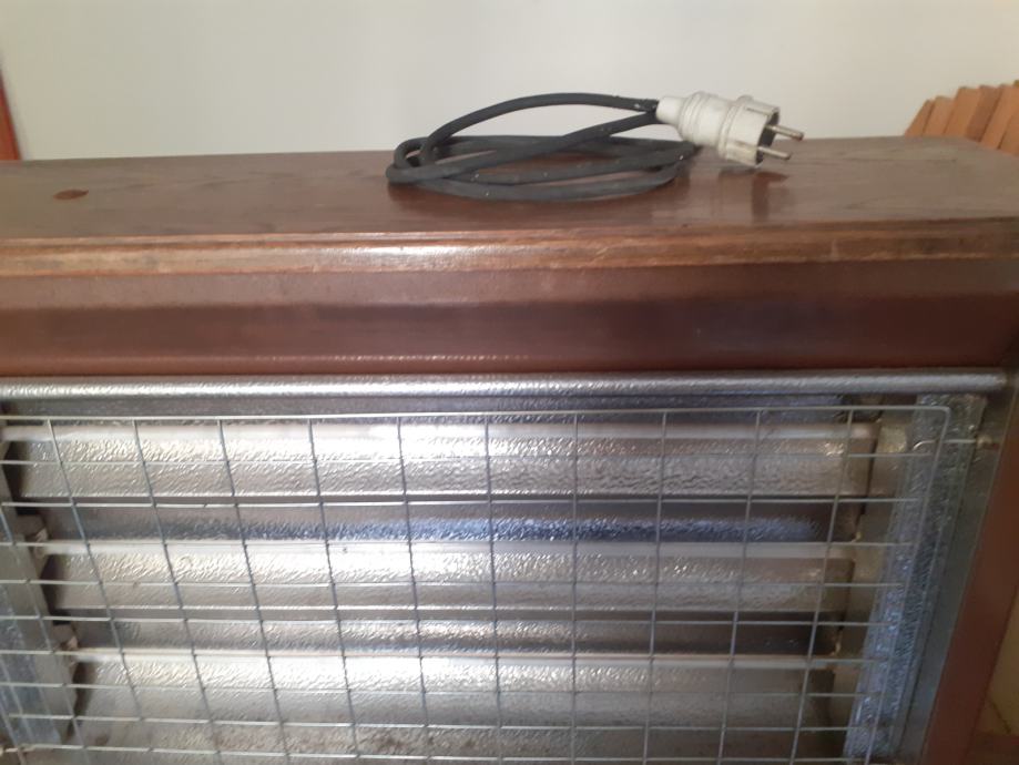 ELEKTRIČNA KVARCNA PEČ - 2400 W - 3 X 800 W