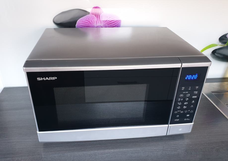 Mikrovalovna pečica Sharp
