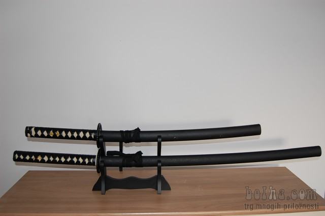 KATANA - SAMURAJSKI MEČ - SABLJA - DEKORACIJA - OKRAS - REPLIKA