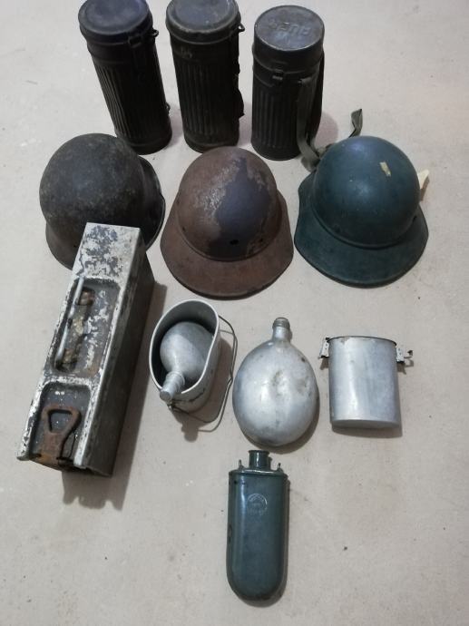 Militarie različni predmeti