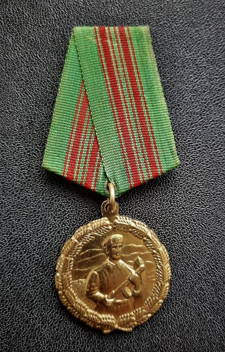 Različne medalje