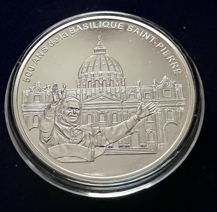 SREBRNIK Francija 2006 1,5 euro Vatikan Bazilika Sv. Petra (otaku)