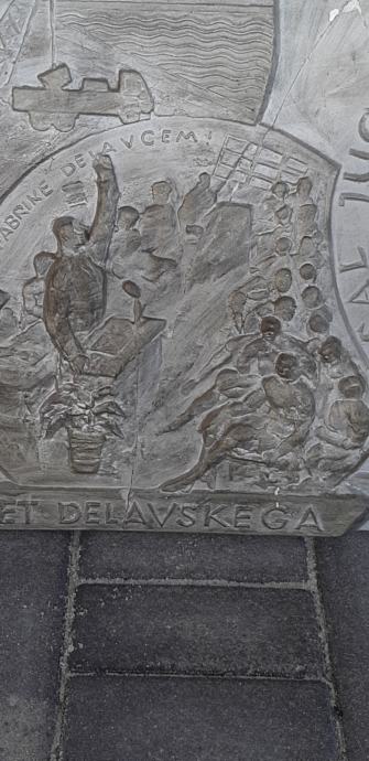 TITO STAR SLOVENSKI RELIEF RARITETA