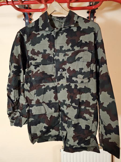 Vojaški bluzon, več številk in modelov
