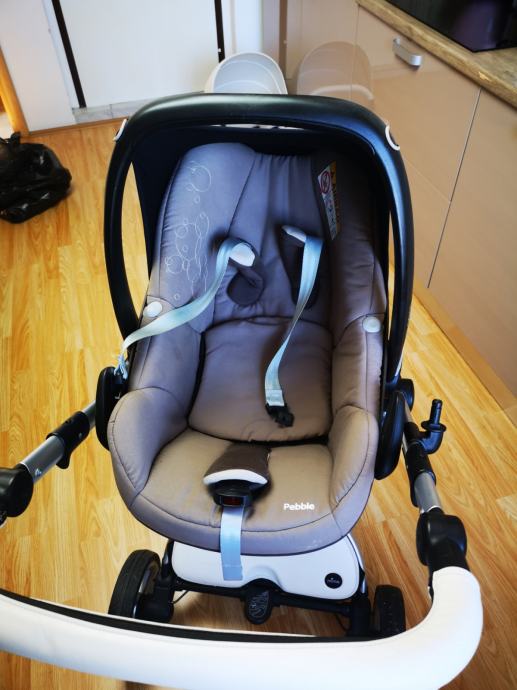 Mima Xari Snow White+ Maxi Cosi pebble lupinica