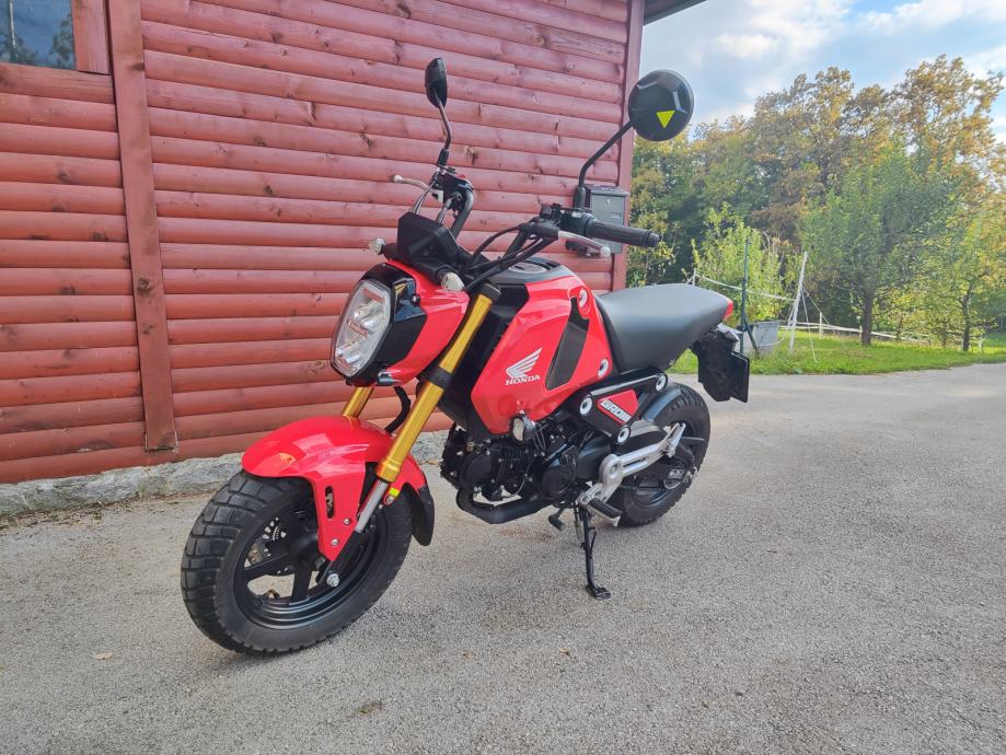Honda MSX 125 GROM 125 cm3, 2022 l.