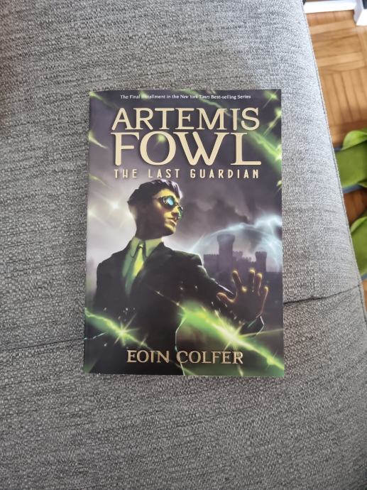 Eoin Colfer, Artemis Fowl: The Last Guardian, mehka vezava, angleška