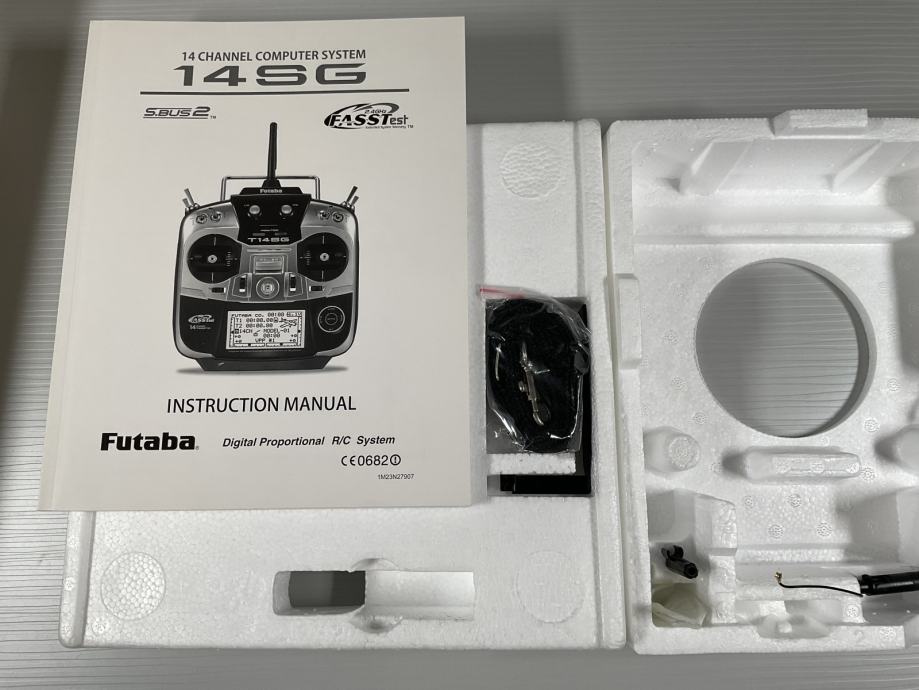 FUTABA T14SG RC komanda