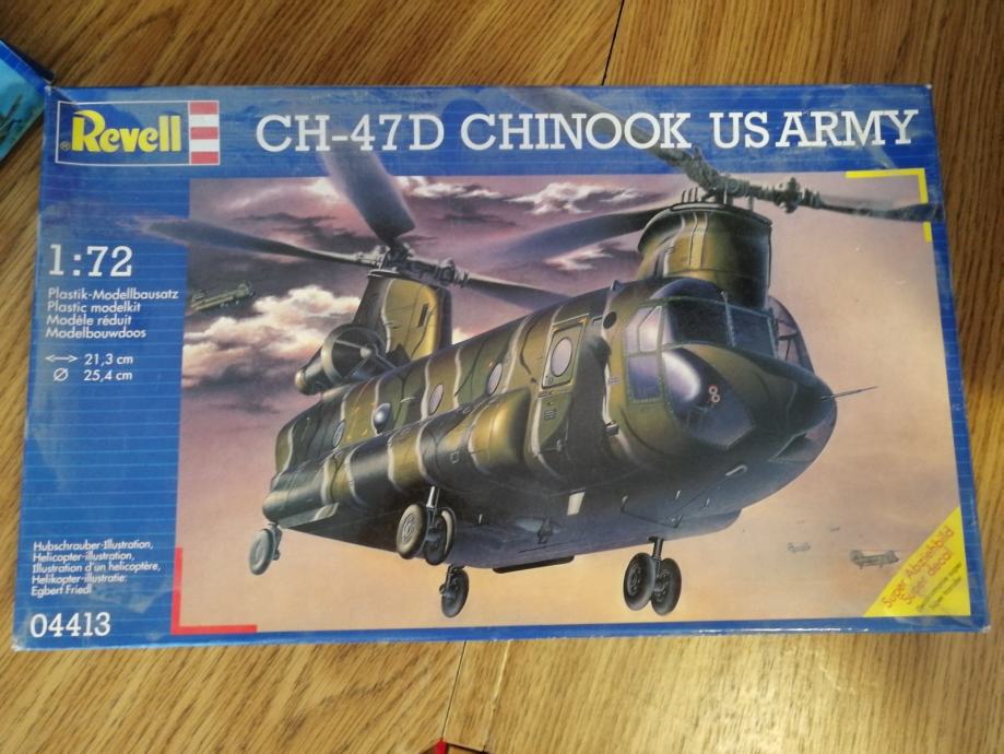 Helikopter AH-64A Apache in Helikopter CH-74D Chinook