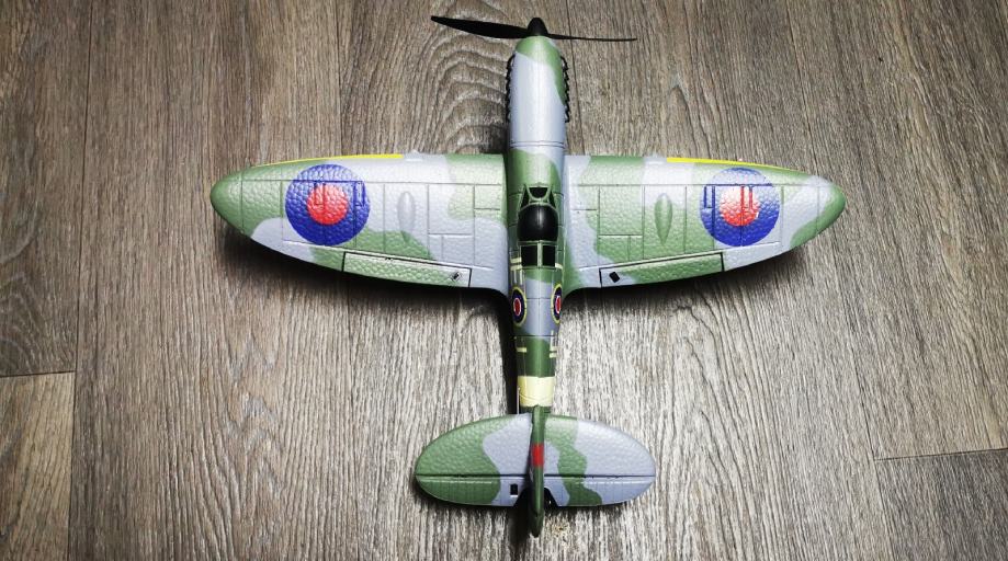 Eachine model radijsko vodenega letala SPITFIRE brezhibno