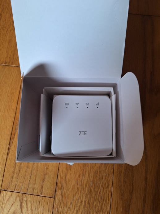 brezžični 4G LTE modem ZTE MF927U