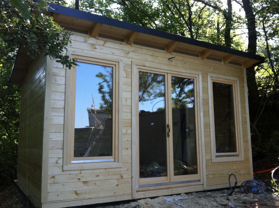 Glamping leseni objekti
