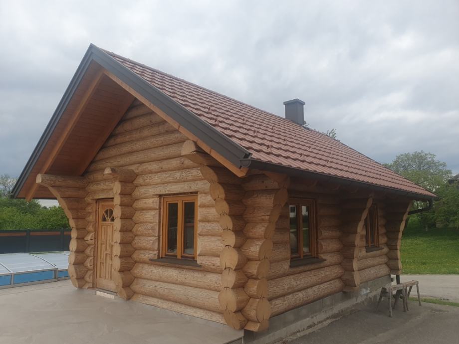 LESENE HIŠE IZ HLODOV BRUNARICA BIO LESENA HIŠA