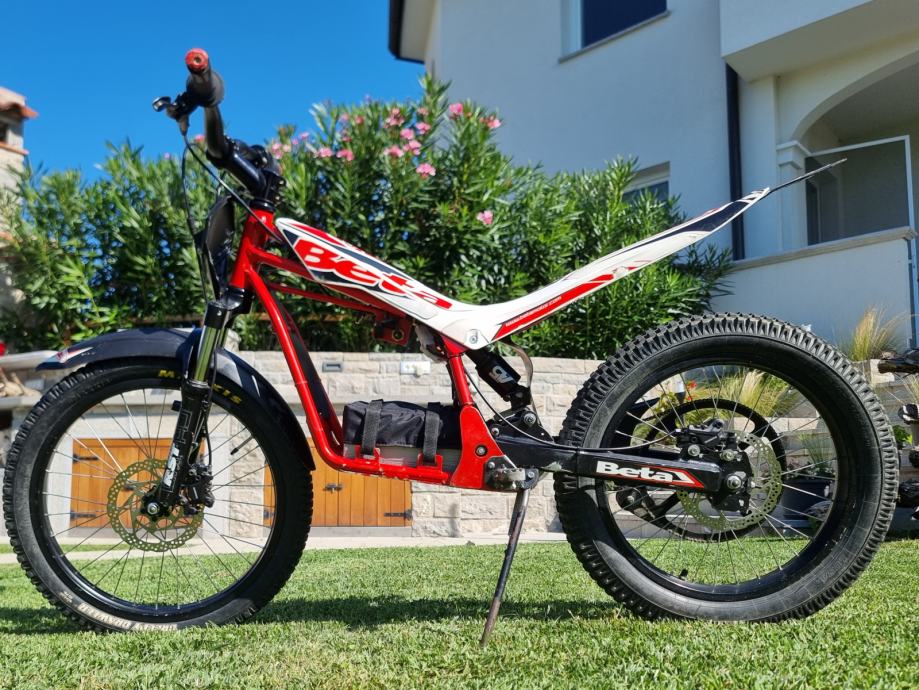 Beta Električni mini trial 20 00 cm3, 2015 l.