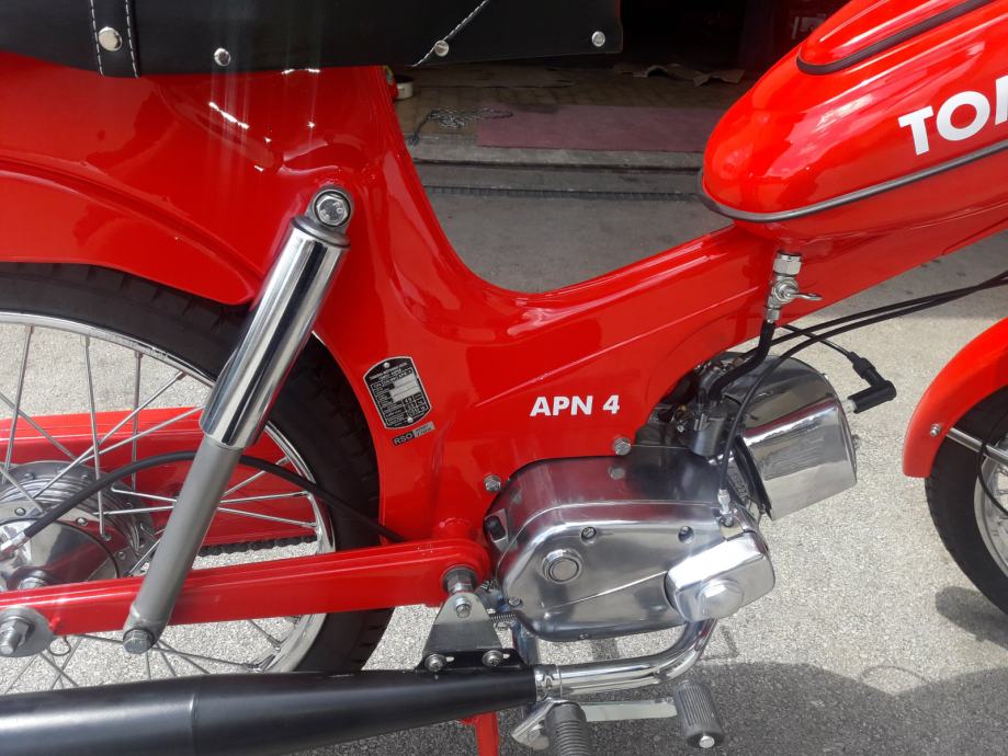 Tomos Apn 4 49 cm3, 1977 l.